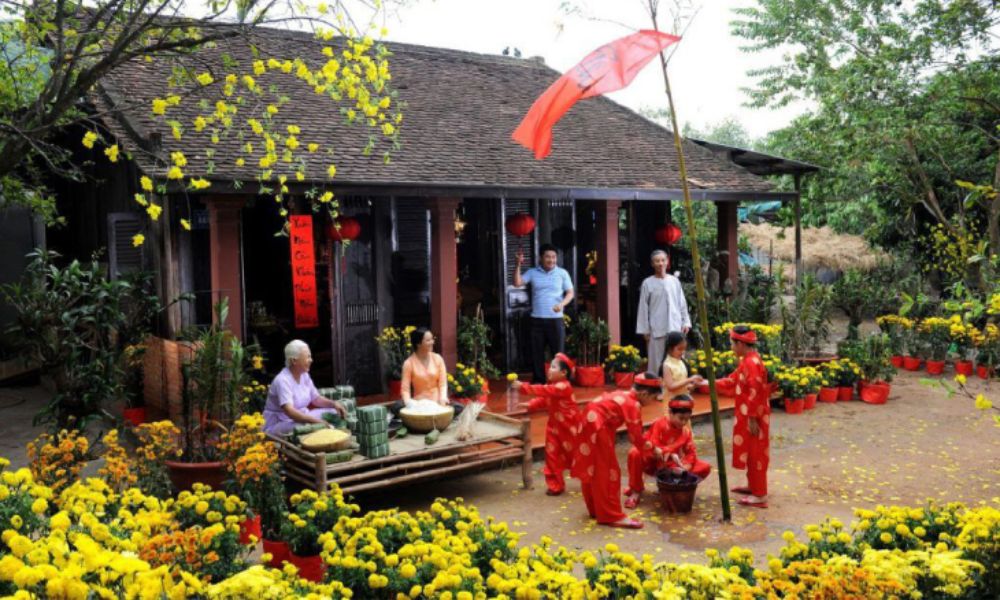 How Vietnamese Celebrate Tet: Origins, Meanings & Traditional Customs ...