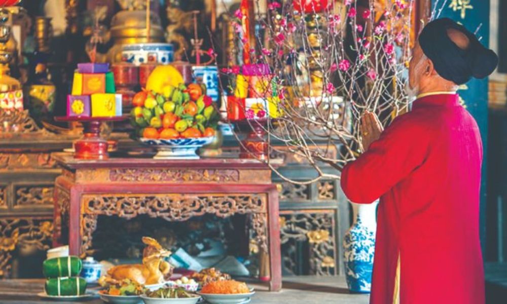 How Vietnamese Celebrate Tet: Origins, Meanings & Traditional Customs ...