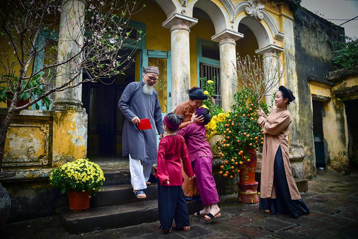 How Vietnamese Celebrate Tet: Origins, Meanings & Traditional Customs ...